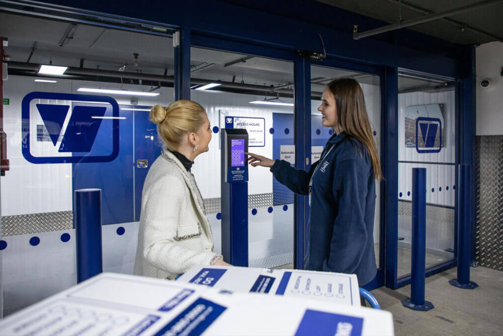 Self Storage Units in Victoria, London - 24/7 Security | 50% Off ...